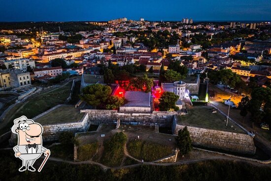 Steel Bar & Club, Rovinj - Restaurant menu, prices and reviews
