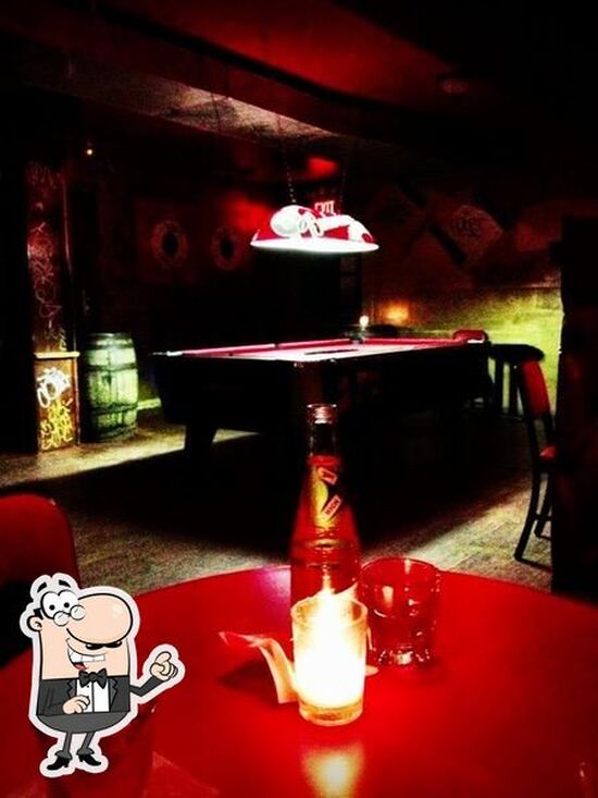 Midway, New York City - Restaurant menu, prices and reviews