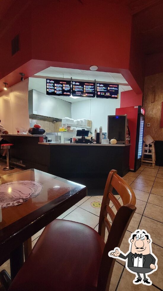 Dogos V.I.P, Albuquerque - Restaurant menu, prices and reviews