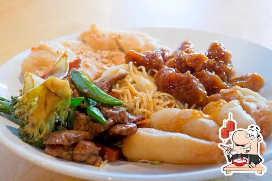 Moon Wok, 1820 Rogers Pl in Kamloops - Restaurant menu and reviews