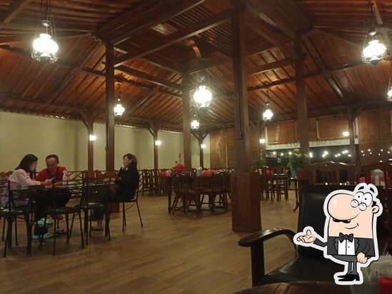 Resto Mega Mendung Spesial Ayam Galendo restaurant, Salatiga ...