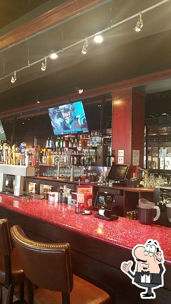 Red Robin Gourmet Burgers and Brews, Woodinville - Restaurant menu ...