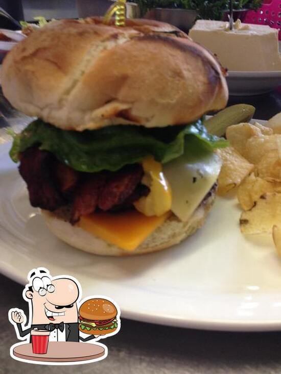 Magnolia's Grill in Lunenburg - Restaurant reviews