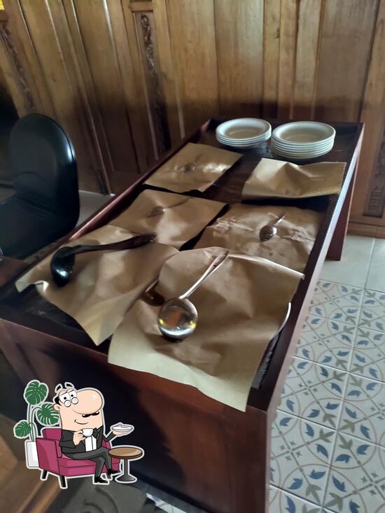 Griya Limasan Resto & Cafe Jombang - Restaurant menu, prices and reviews