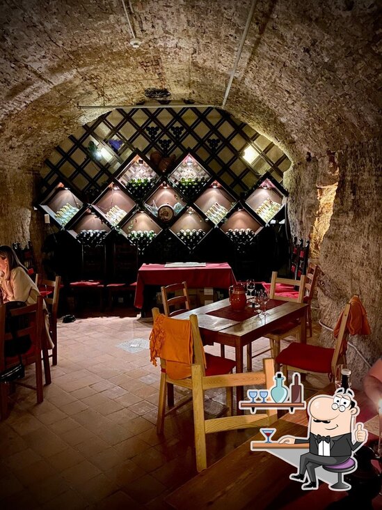 Faust Wine Cellar, Budapest - Restaurant menu, prices and reviews
