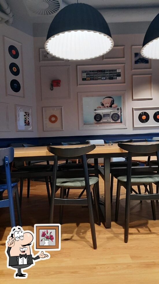 Chill #53 Cafe & Bar, Kraków - Restaurant menu, prices and reviews