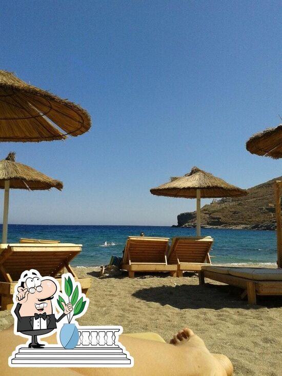 Spathi Beach Suites Kea, Restaurant & Beach Bar, Spathi - Restaurant ...