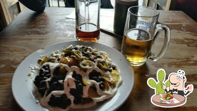 Doña Chela pub & bar, Mexico City, Allende 15 A - Restaurant reviews