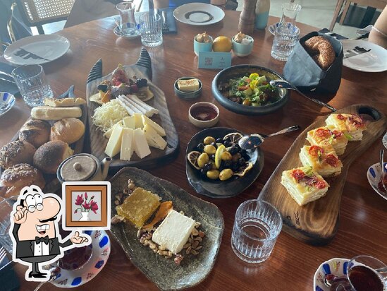 Alaca Restaurant & Bar, Dubai - Restaurant menu, prices and reviews