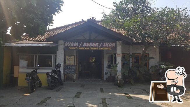 Menu at Rumah Makan Saung Lembur ni'mat restaurant, Bandung