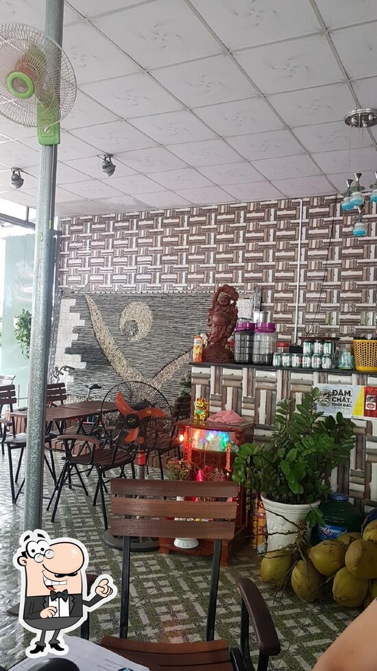 Cafe Mộc, Can Tho, 2QF4+GF9 - Restaurant reviews