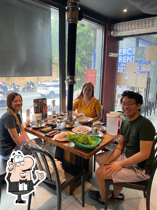 Menu at Seoulgyupsal Shaw restaurant, Mandaluyong