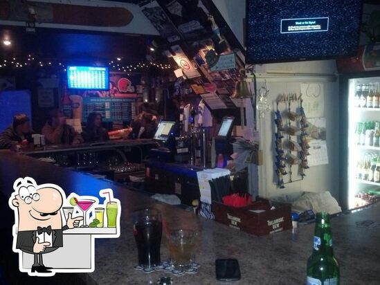 Valley Tavern Grille, 5907 Canal Rd in Valley View - Restaurant menu ...