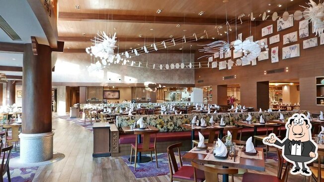 Dragon Wind, Hong Kong - Restaurant menu, prices and reviews