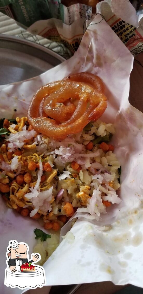 Guru Sweets Sagar And Namkeen (Poha, Jalebi, Samosa, Kachori, Aaloobada ...