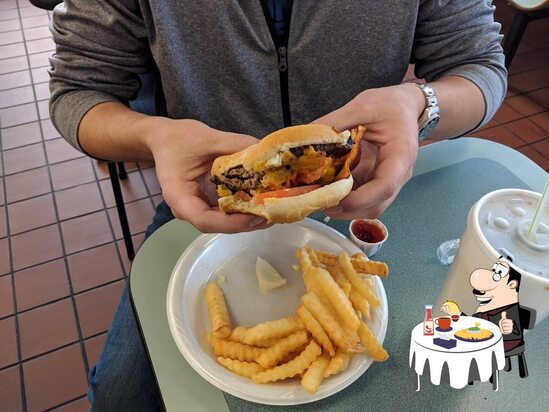 Clock Drive-In of Fountain Inn in Fountain Inn - Restaurant reviews