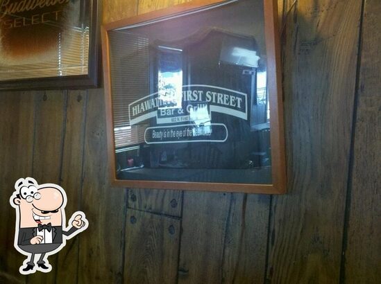 Menu at First Street Bar and Grill, Hiawatha