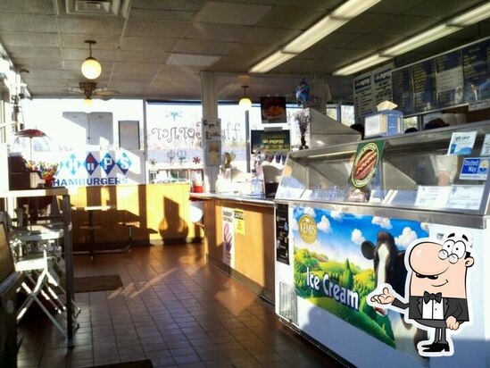 Chip's Hamburgers of Merrill, Merrill - Restaurant menu, prices and reviews