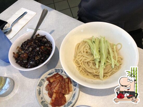 Royal Wok Chinese Restaurant in Dallas - Restaurant menu and reviews