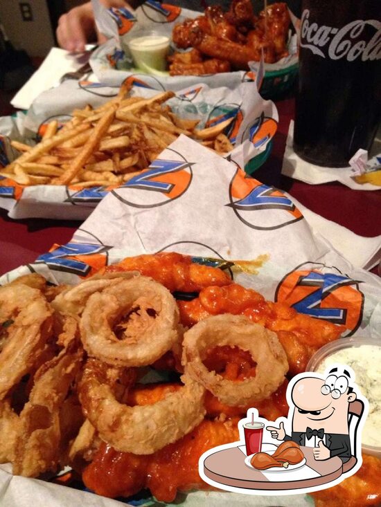 Zipps Sports Grill, 6501 E Greenway Pkwy UNIT 130 in Scottsdale ...