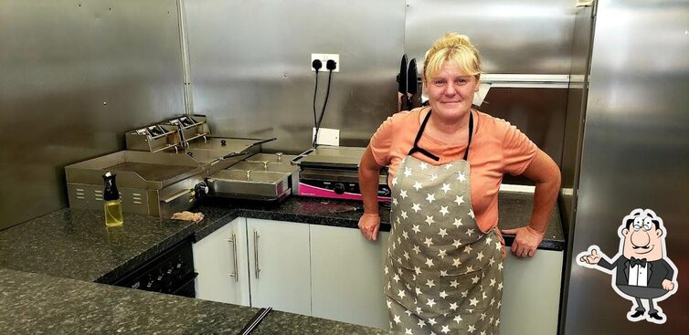 Menu at The Food Hut cafe, Grimsby