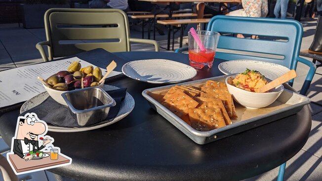 Percheron Rooftop Bar in Kansas City - Restaurant menu and reviews