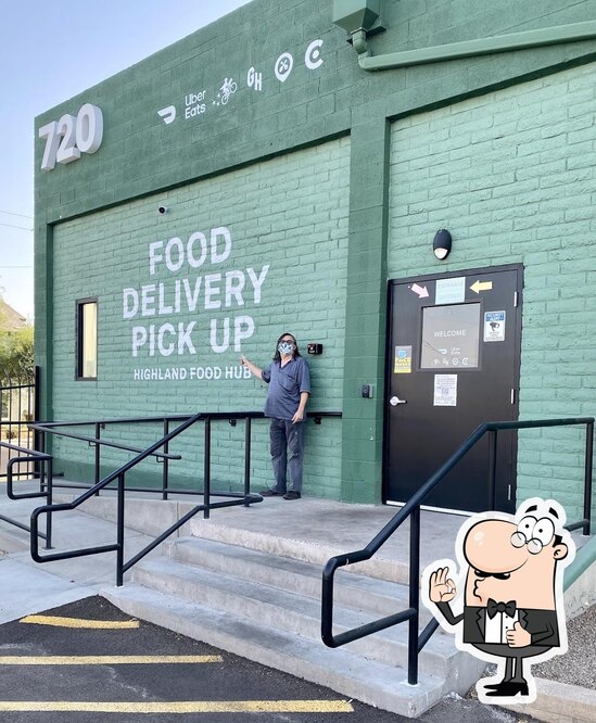 Highland Food Hub in Phoenix - Restaurant menu and reviews