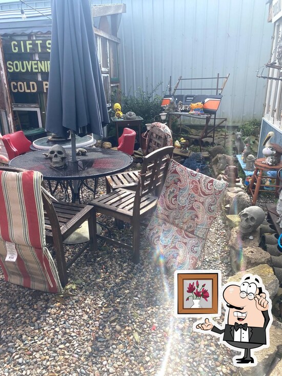 Alli Bar, Port Sanilac - Restaurant menu, prices and reviews