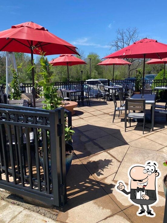 Mish Mosh Eclectic Eatery & Spirits, Solon - Restaurant menu, prices ...