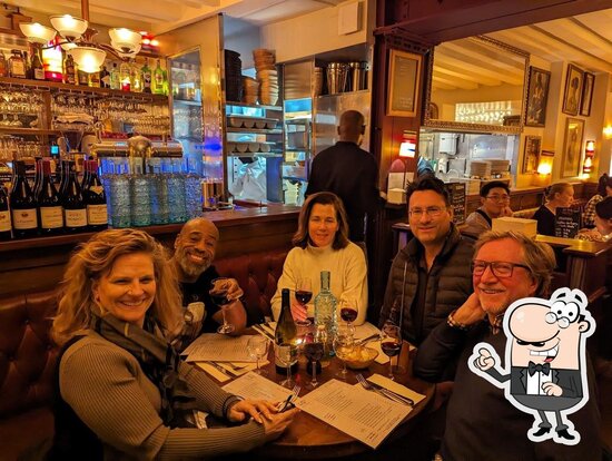 The Canadian Embassy Pub, Paris - Restaurant menu, prices and reviews