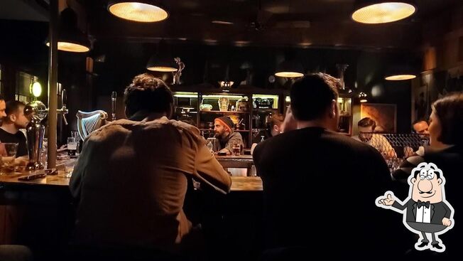 Revolte Pub, Istanbul, Arayıcıbaşı Sk. - Restaurant menu and reviews