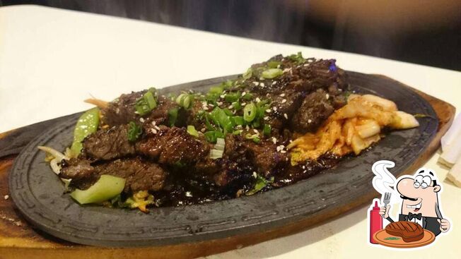 Side Street Inn, 1225 Hopaka St in Honolulu - Restaurant menu and reviews