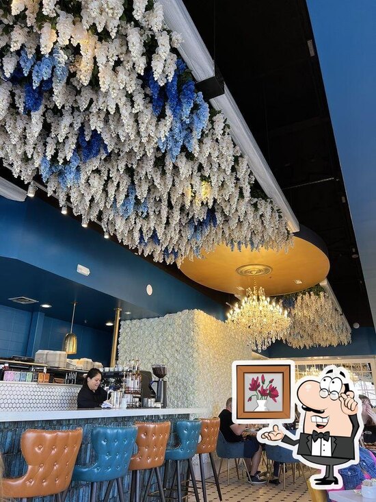 The Bloom Lounge, Plano - Restaurant menu, prices and reviews