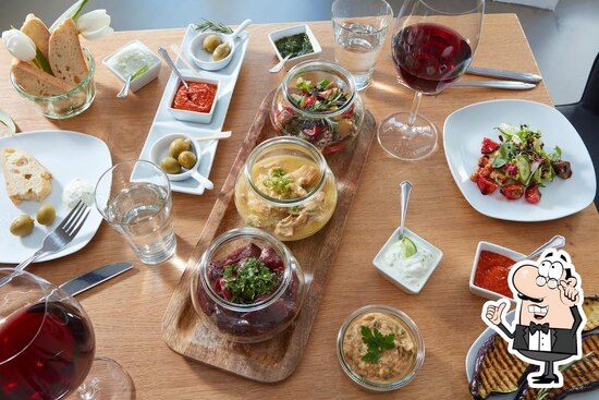 Glücklich, das kleine Kunst-Café und Tapas-Restaurant, Trier ...