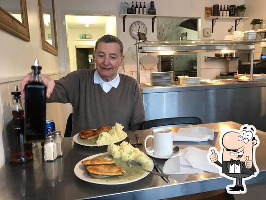 Menu at Manze's Pie and Mash restaurant, Great Dunmow