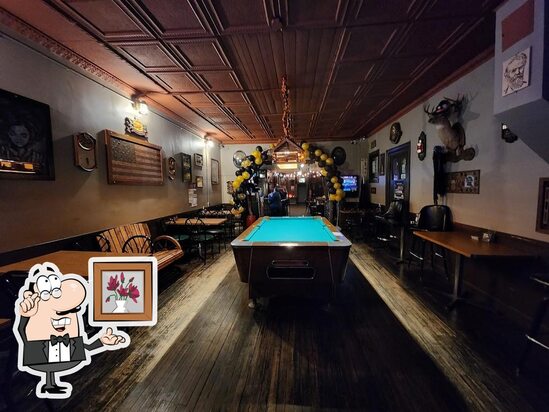 Two Way Inn, Detroit - Restaurant menu, prices and reviews