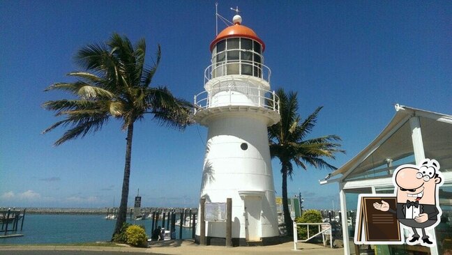 Lighthouse Seafood Mackay, 50 Mulherin Dr in Mackay Harbour ...