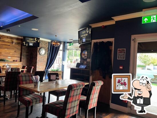 The Pier Kitchen & Bar, Alexandria - Restaurant menu, prices and reviews