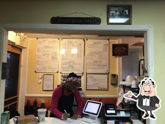 Bee'z Eats in Newnan - Restaurant menu and reviews