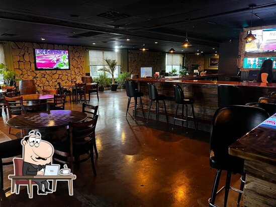 Punts and Pints, Cuyahoga Falls - Restaurant menu, prices and reviews