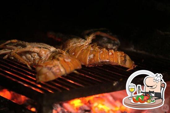 kitchen table pub & bar, Mexico, km 6 Carretera Tulum-Boca Paila km 6 ...