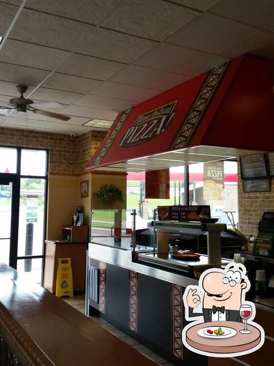 Mama DeLuca's Pizza, Weyauwega - Restaurant menu, prices and reviews