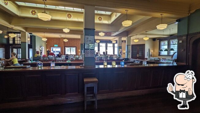 The Racecourse Hotel in Salford - Restaurant reviews