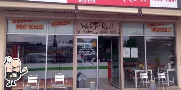 Menu at Wok 'n' Roll Bistro restaurant, Taperoo
