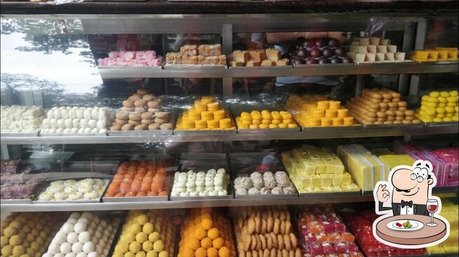 Kanha Sweets, Mumbai - Restaurant reviews