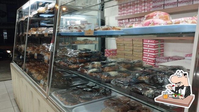 Golden Bakery & Cake, Palopo - Restaurant reviews