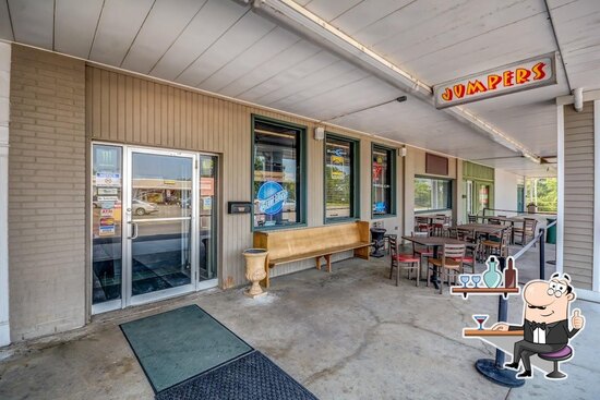 Jumpers Sports Bar & Grill, Dubuque - Restaurant menu, prices and reviews