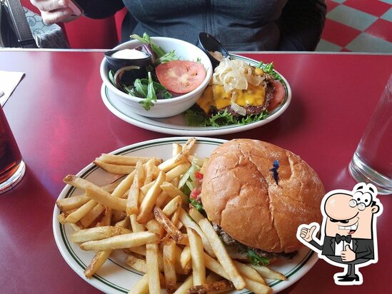 Hogan's Cafe Deluxe in Spokane - Restaurant menu and reviews