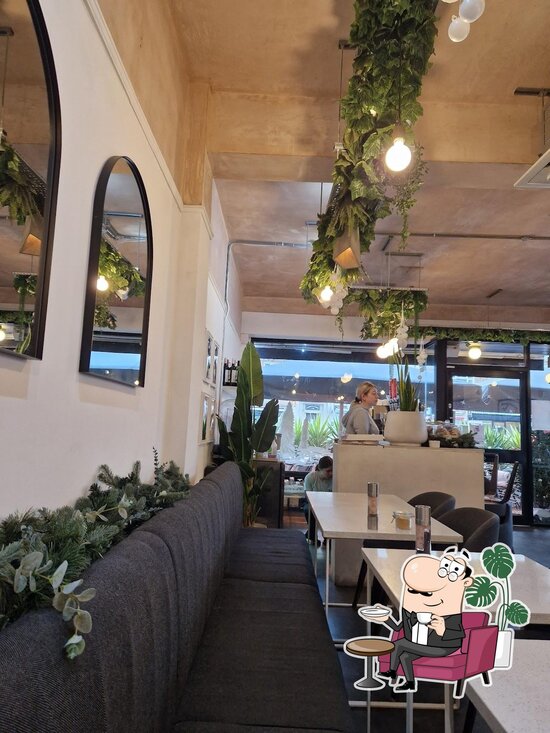 Roots x Wholeslice, Upminster - Restaurant menu, prices and reviews