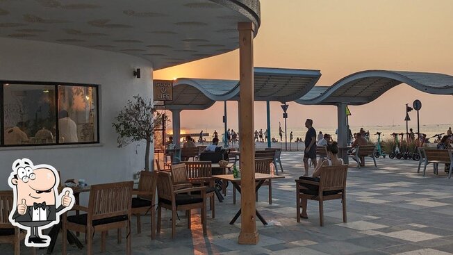 Menu at Good Life cafe, Dubai